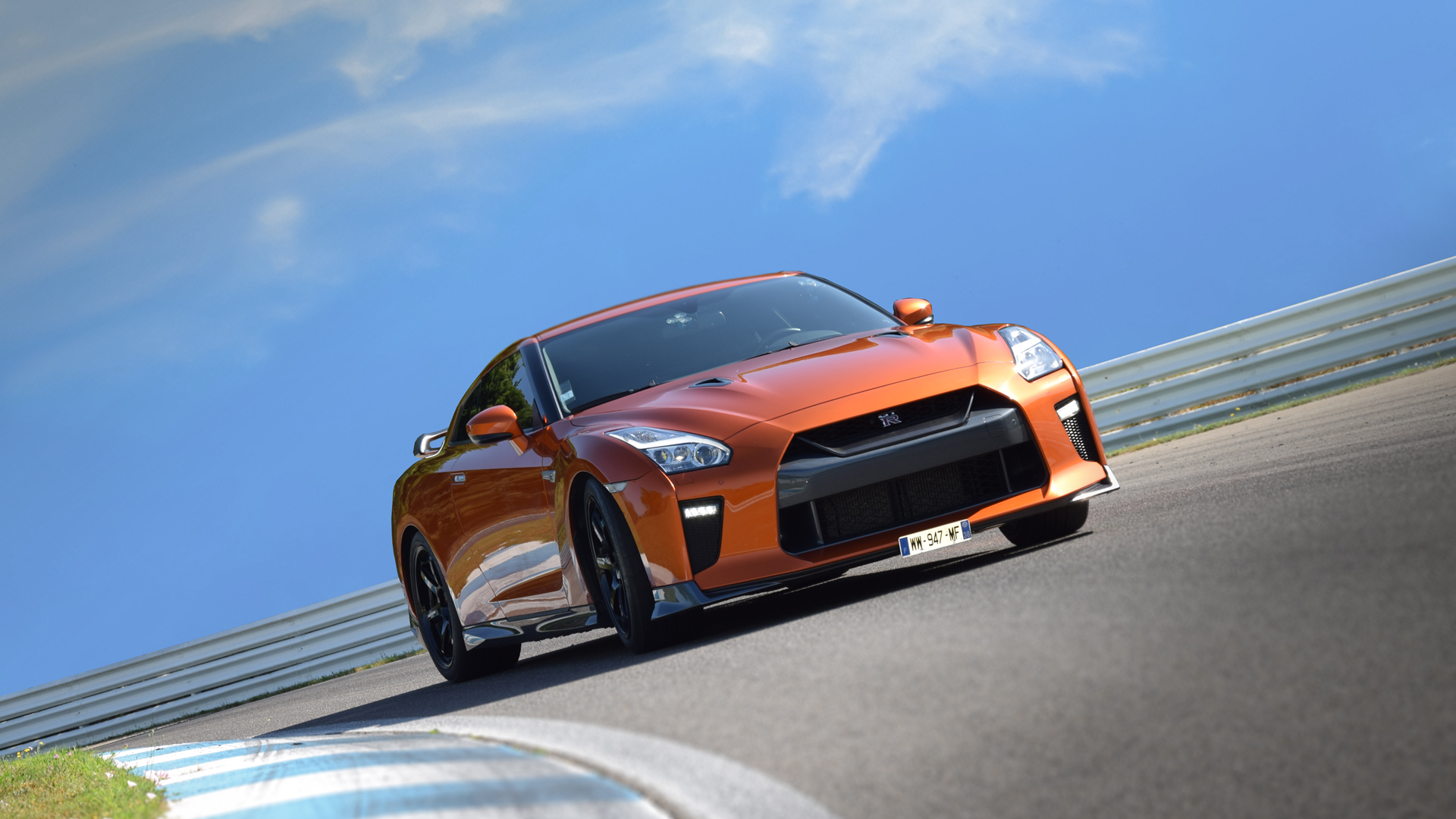 Stage de pilotage Nissan GTR - Stage de pilotage au Circuit du Laquais